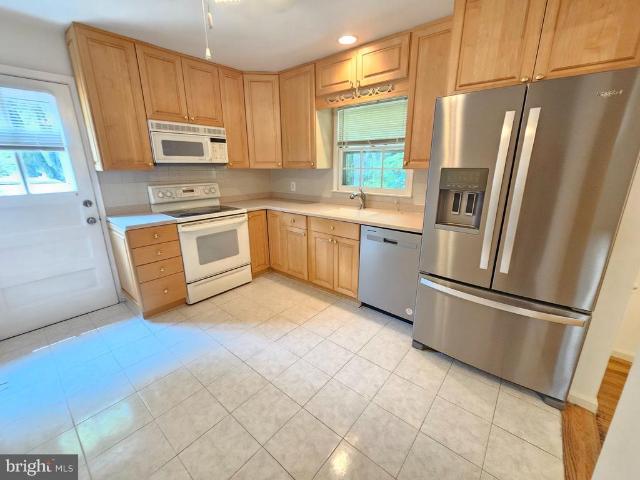 5683 Ravenel Lane