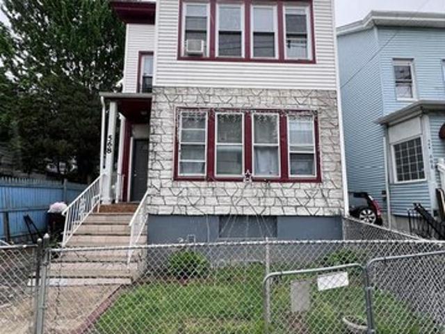 568 14th Ave, Paterson, NJ 07504