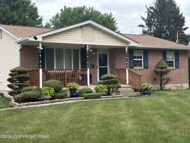 568 E West St, Wind Gap, PA 18091