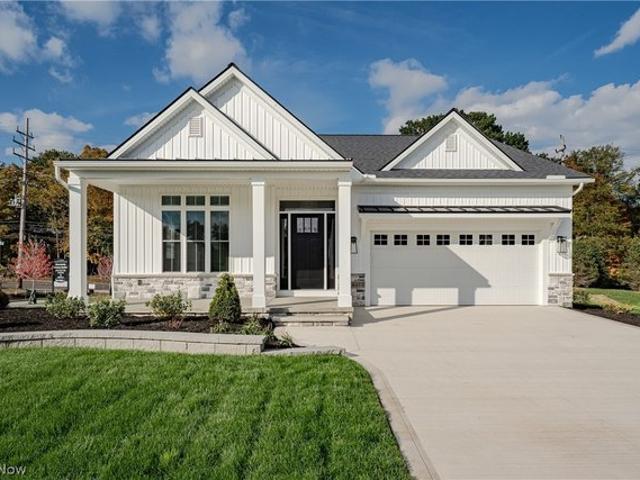 568 Magnolia Ct, Mayfield village, OH 44143