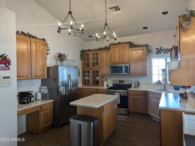568 N Las Flores Drive