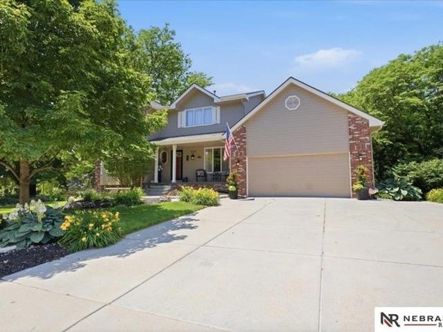 568 S 159th Ave, Omaha, NE 68118