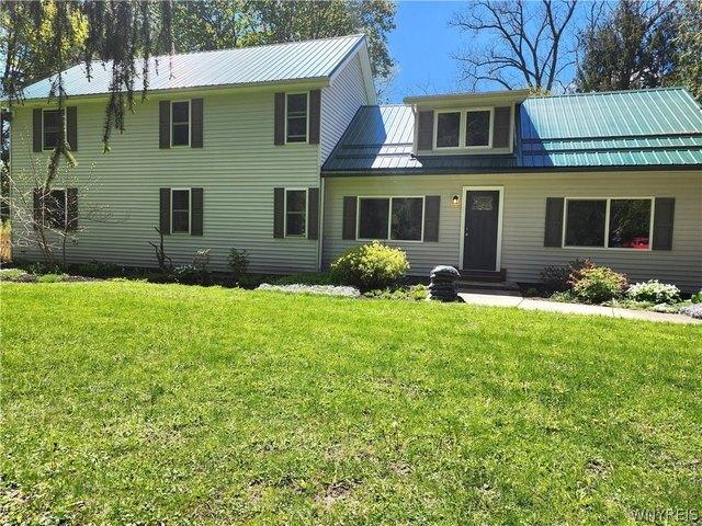 568 Schoellkopf Rd, Cowlesville, NY 14037