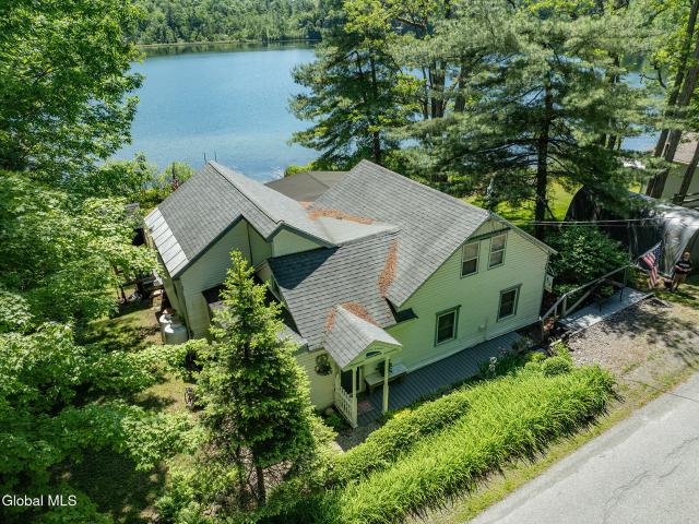 568 Scotts Lake Road