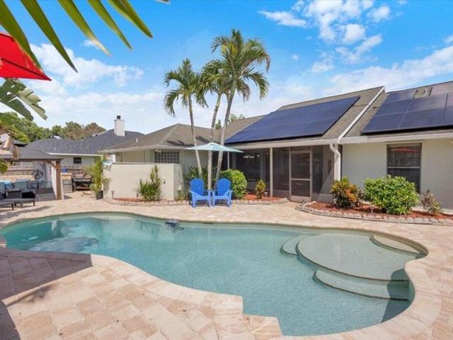 568 SE Nome Dr, Port Saint Lucie, FL 34984