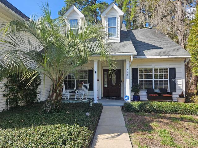 568 Pointe Of Oaks Road