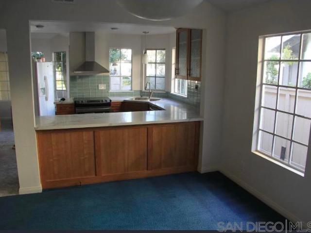 568 Rockport Ct