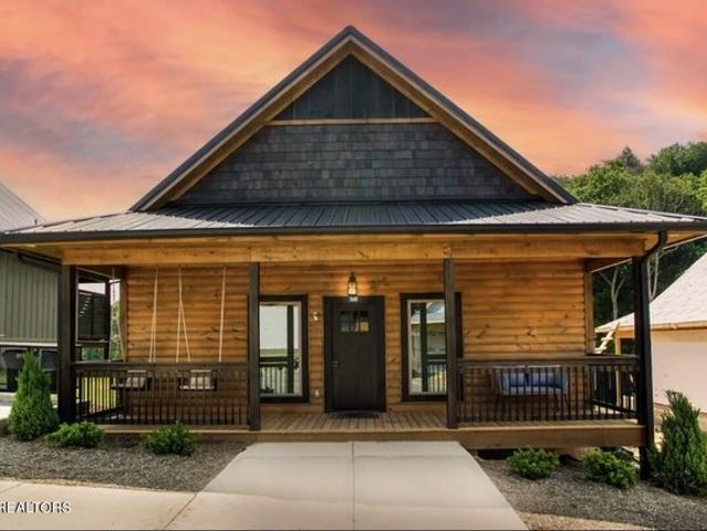 568 Warbonnet Way, Pigeon Forge, TN 37863