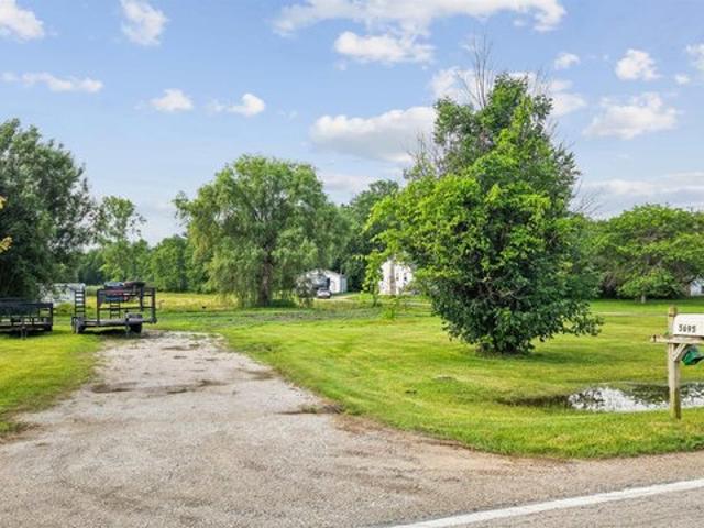 5695 Flinchbaugh Rd, Kimball, MI 48074