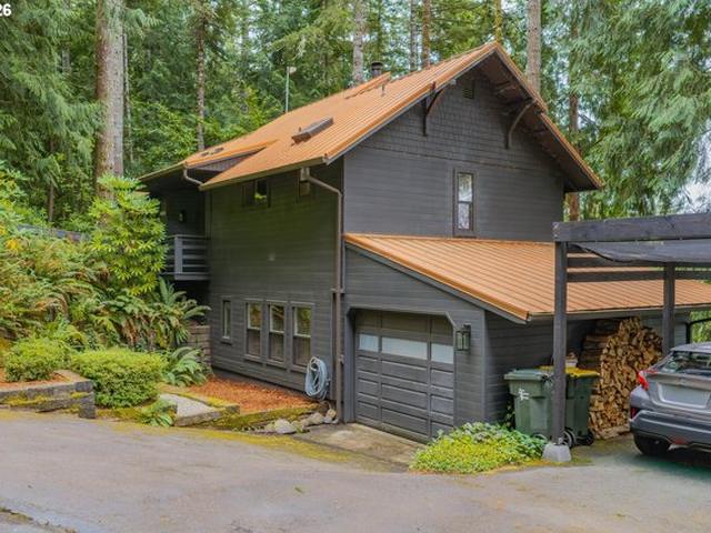 5696 Mercer Creek Dr, Florence, OR 97439