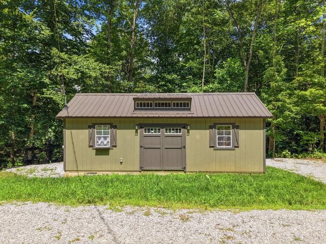 5696 Eagles Cove Road