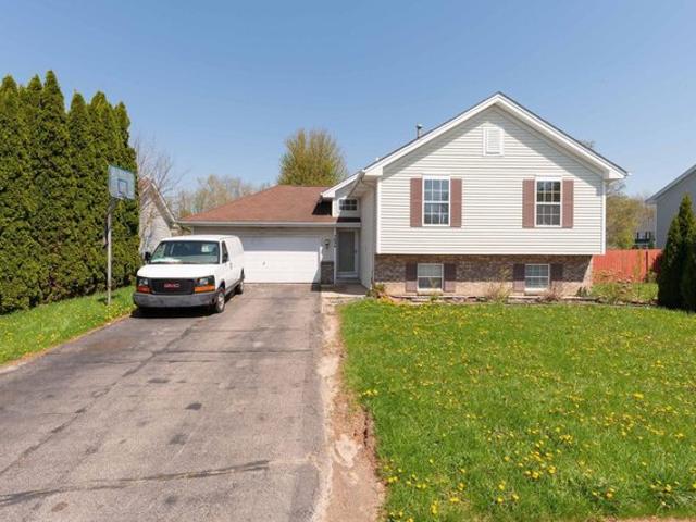5696 Heidi Dr, Rockford, IL 61109