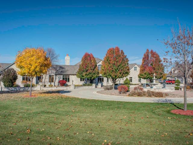 5696 School Dr, Green Bay, WI 54313 | MLS #50322 | Compass