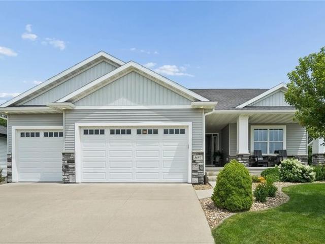 5697 Ridge Stone Ln, Marion, IA 52302