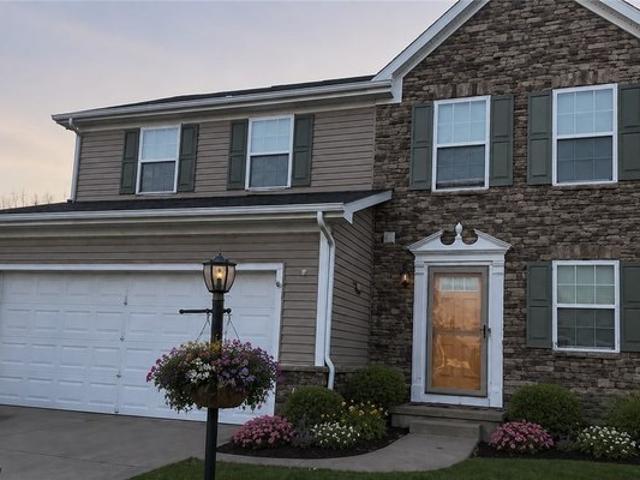 5698 Daniel Dr, Bedford Heights, OH 44146