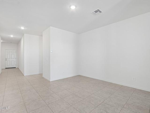 5698 e hornblende way
