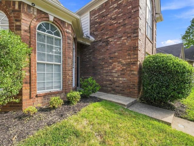 5698 sycamore woods dr