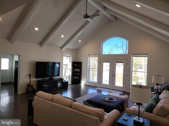 5699 Red Brick Road