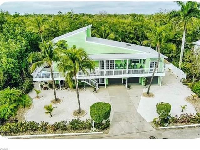 5690 Marimin Dr, Bonita Springs, FL 34134