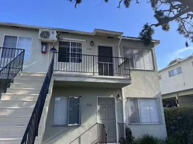 56914307 230 W Holly Ave