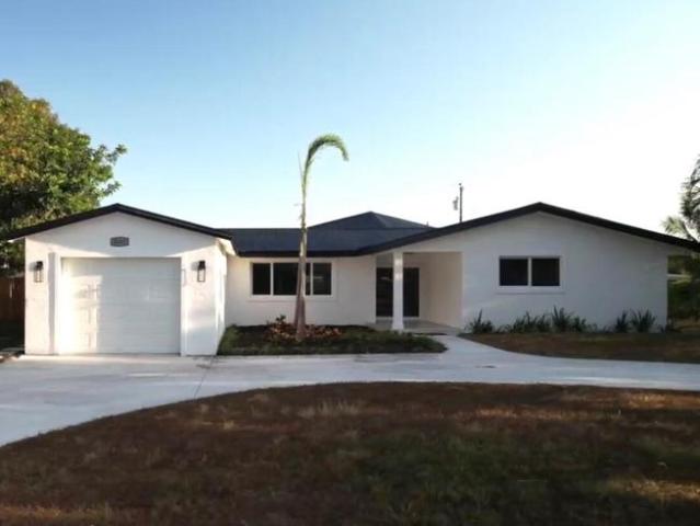 5691 SE Hull St, Stuart, FL 34997