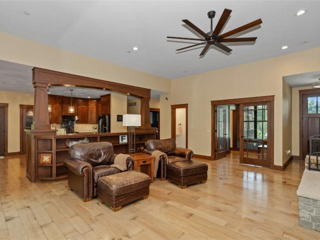 5692 SW Lake Ridge Drive
