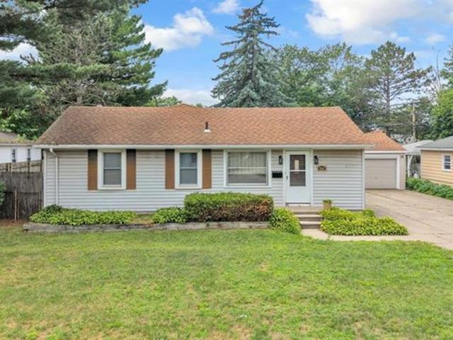 5693 Colonial St, Dearborn Heights, MI 48127