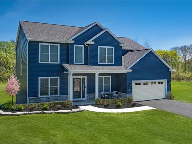 5693 Dorothy Cir, Clarence Center, NY 14032