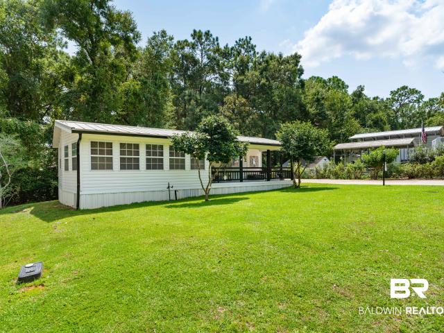 569 Escambia Loop