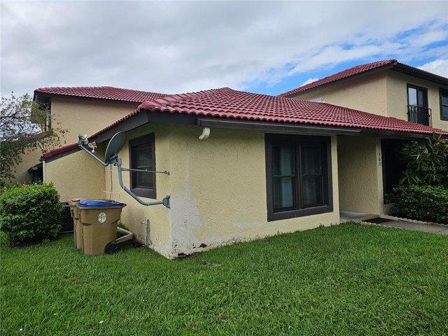 569 Hunter Cir, Kissimmee, FL 34758