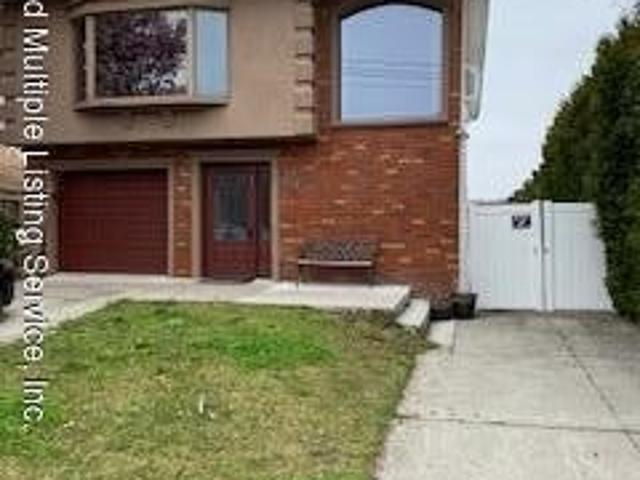 569 Jefferson Blvd, Staten Island, NY 10312
