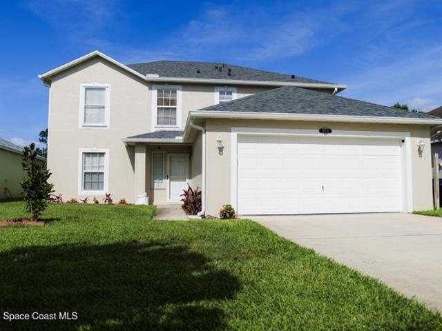 569 Macon Dr E, Titusville, FL 32780