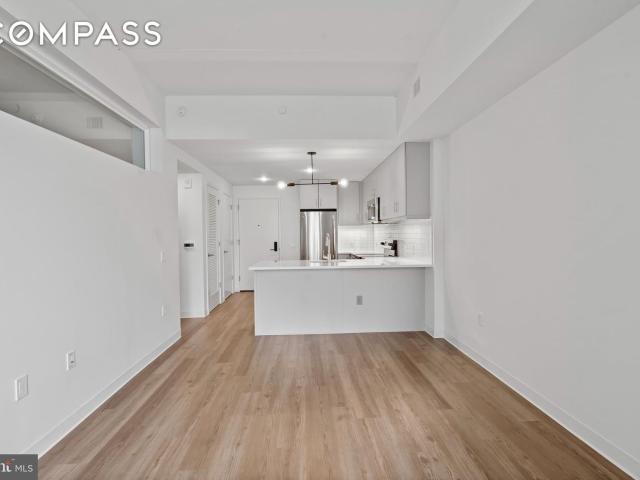 569 N 5th St 921, Philadelphia, PA