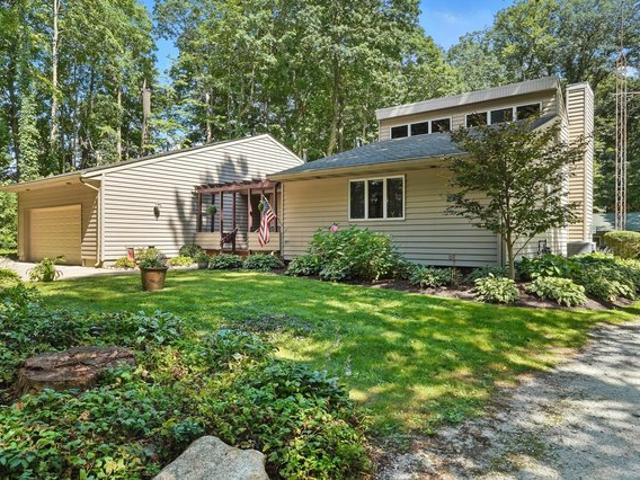 569 N 600 E, Westville, IN 46391