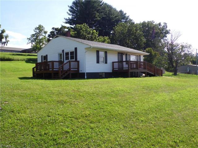 569 N Sparta Parkway
