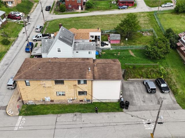 569 Woodmont Ave
