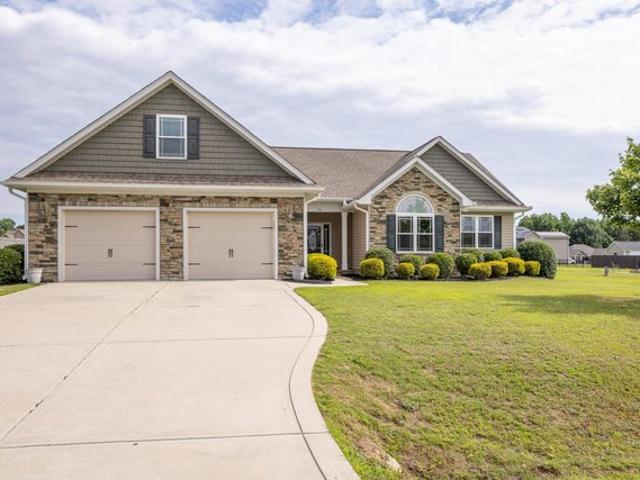 56 Thurman Dr, Selma, NC 27576