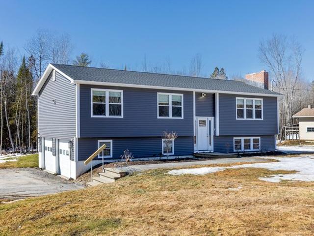 56 Wendy Acres Dr, Hermon, ME 04401