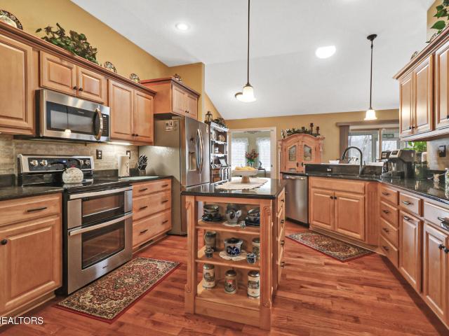 56 Westridge Court