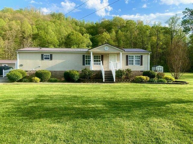 56 Wintergreen Ct, Banner, KY 41603