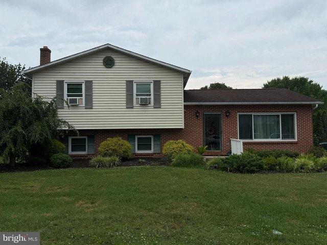 56 Wingert Rd, Wyomissing, PA 19610