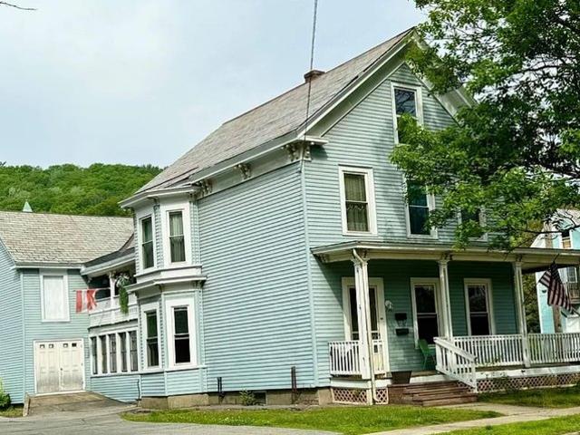 56 Atkinson St, Rockingham, VT 05101