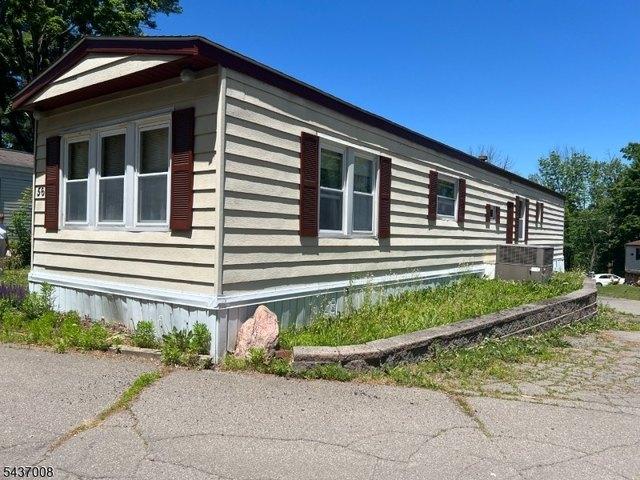 56 Back St, Oxford, NJ 07863