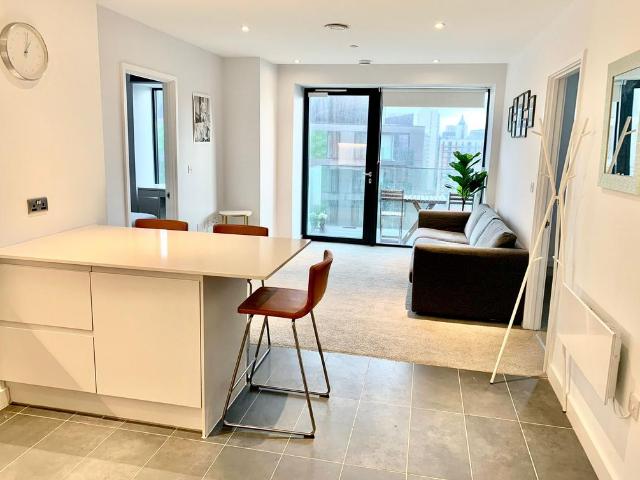 56 Bury Street, Salford M3 2 bed apartment to rent £1,550 pcm £358 pw