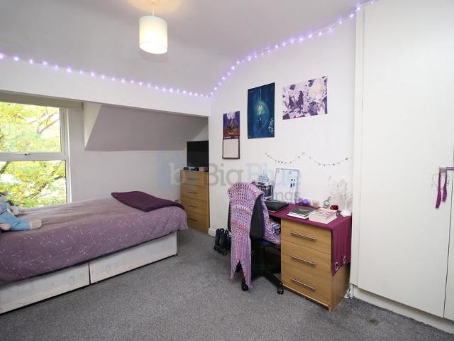 56 Cardigan Road, Headingley, Leeds LS6 9 bed property to rent £4,290 pcm £990 pw