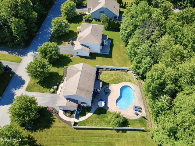 56 Chatsworth Way