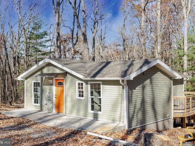 56 Chipmunk Ln, Gerrardstown, WV 25420