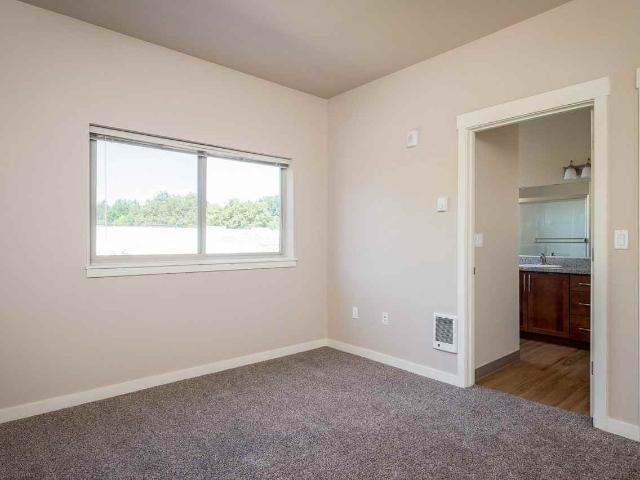 56 Commons Apartments 1 Bedroom Apartment for Rent at 4925 Sw 56th Ave, Portland, OR 97221 Bridlemile