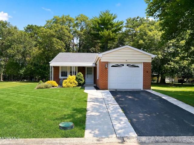 56 Constitution Blvd, Whiting, NJ 08759