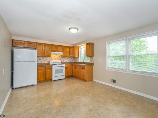 56 Corabelle Ave Unit 2, Lodi Boro, US, NJ